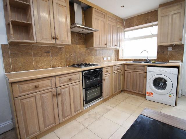 Brabazon Road, Hounslow TW5, 1 bed flat to rent, £1,400 pcm | PrimeLocation