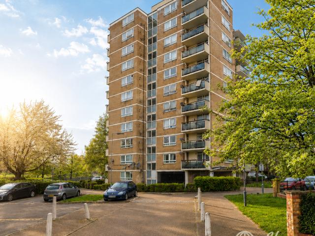 Brabazon Street, London E14 1 bed in a flat share to rent £1,000 pcm £231 pw