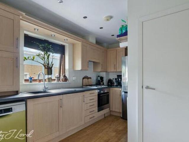 Brabazon Street, London, 2 Bedroom Flat