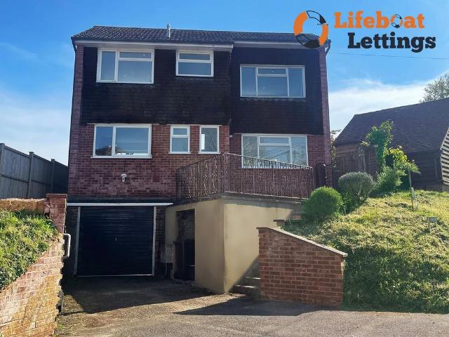 Brabourne Lees, Ashford TN25 2 bed detached house to rent £1,550 pcm £358 pw