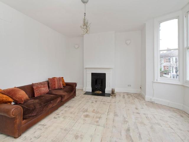 Bracewell Road, W10