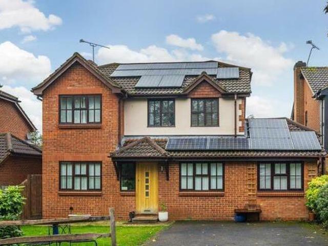 Bracknell, Berkshire, 4 Bedroom Detached