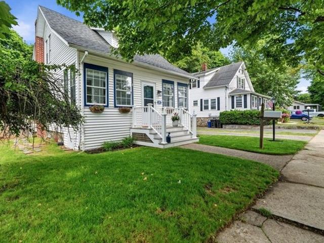 Brackett Ave, Stoneham, Home For Sale