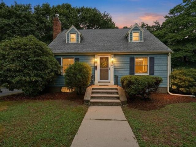 Brackett Ave, Stoneham, Home For Sale