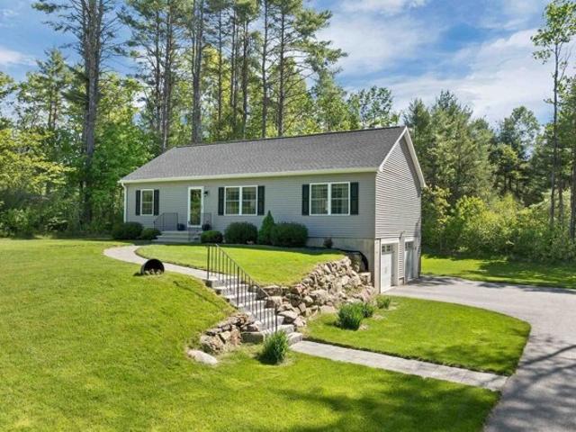 Brackett Ln, Northfield, Home For Sale