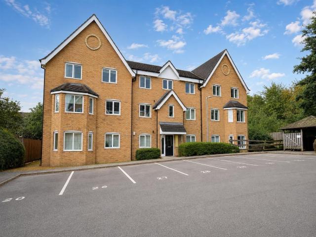 Bracken Green, East Ardsley WF3, 2 bed property to rent, £850 pcm | PrimeLocation