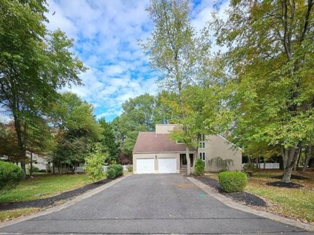 Bracken Rd, Medford, Home For Sale