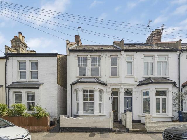 Brackenbury Road, East Finchley N2, 3 bed property to rent, £2,500 pcm | PrimeLocation