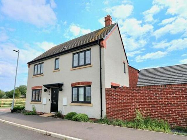 Brackenbury Road, Saxilby, 3 Bedroom Detached