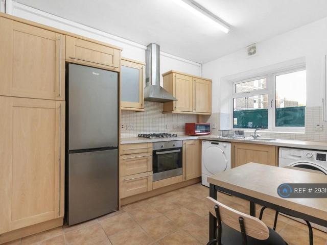 Bracklyn Court, London, N1 3 bed flat to rent £3,300 pcm £762 pw