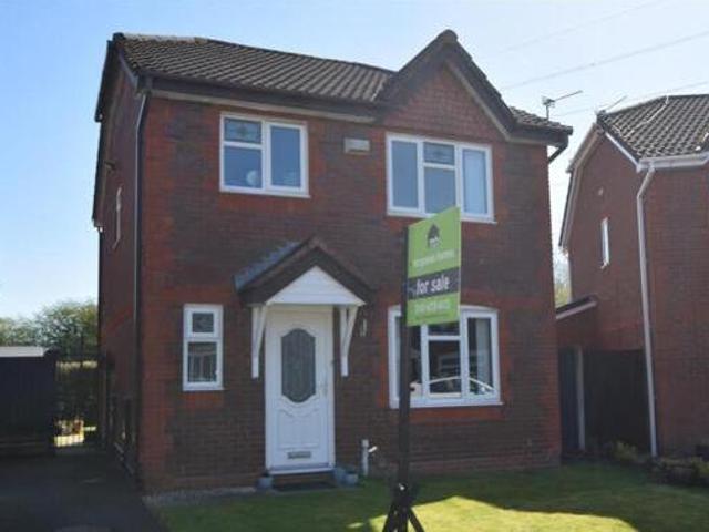 Brackley Drive, Alkrington, 3 Bedroom Detached