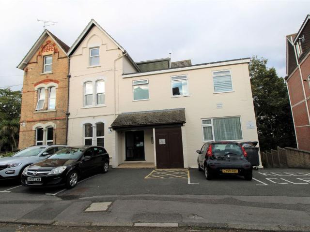 Bradburne Road, Bournemouth BH2, Studio to rent, £795 pcm | PrimeLocation