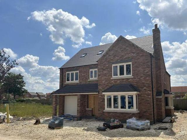 Bradbury Gardens, Off Humberston Avenue, 6 Bedroom Detached