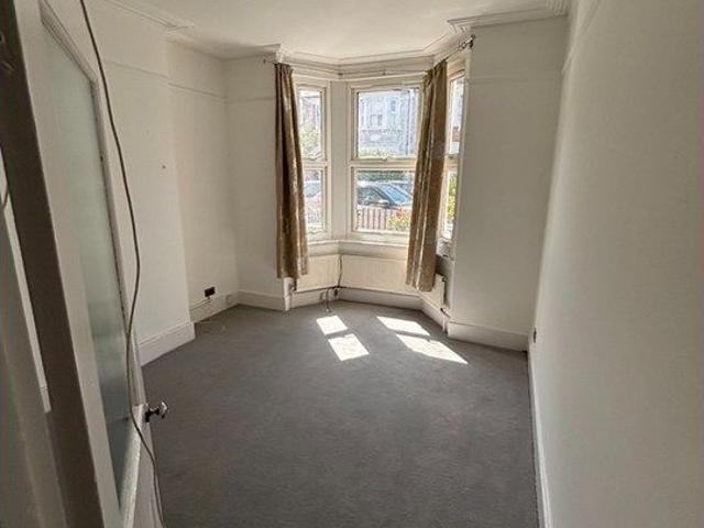 Bradgate Road, London SE6, Room to rent, £850 pcm | PrimeLocation
