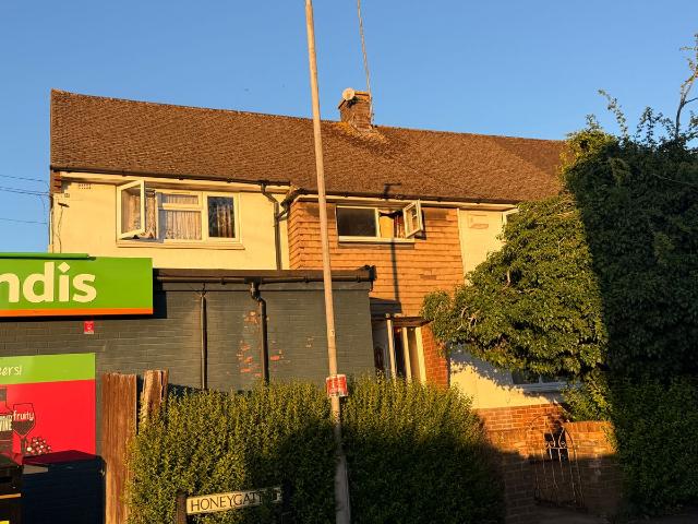 Bradgers Hill Road, Luton LU2, 5 bed semi detached house to rent, £2,200 pcm | PrimeLocation
