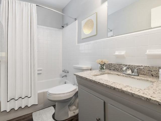 Bradford Commons Townhomes 2 Bedroom Apartment for Rent at 1811 Lookout Lane, Charlotte, NC 28205 Windsor Park