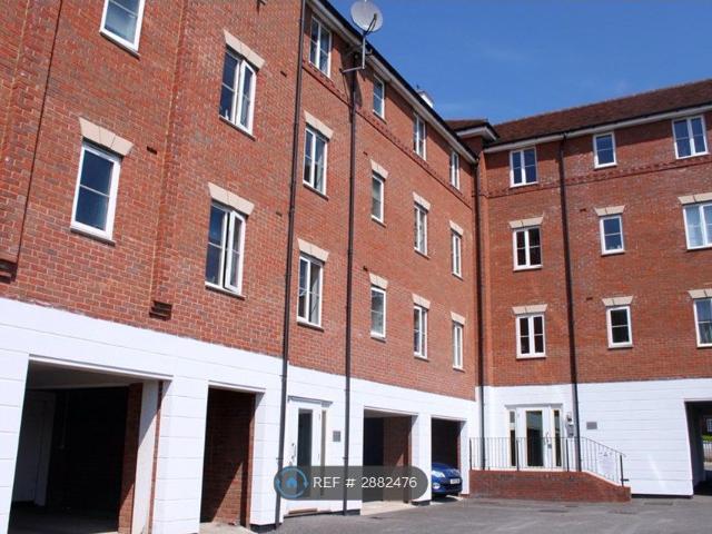 Bradford Drive, Colchester CO4, 2 bed flat to rent, £1,200 pcm | PrimeLocation