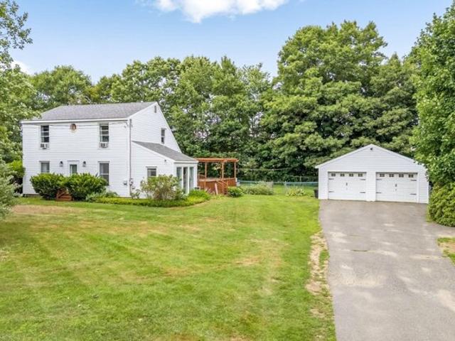 Bradford Ln, China, Home For Sale