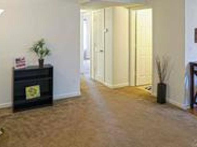 Bradford Pointe Apartments 2 Bedroom Apartment for Rent at 1680 E Franklin St, Evansville, IN 47711 Garvinwood