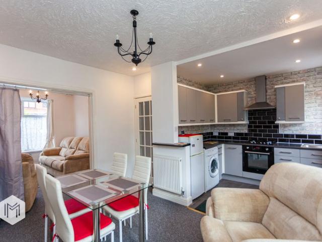Bradford Road, Bolton, BL3
