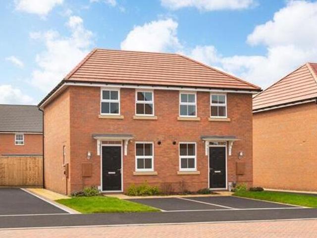Bradford Road, East Ardsley, 2 Bedroom Semi detached
