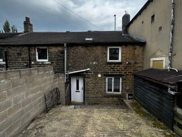 Bradford Road, Huddersfield HD1, 1 bed terraced house to rent, £550 pcm | PrimeLocation