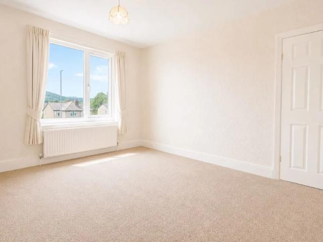 Bradford Road, Riddlesden, KEIGHLEY