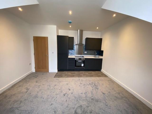 Bradford Road, Shipley BD18, 2 bed flat to rent, £800 pcm | PrimeLocation