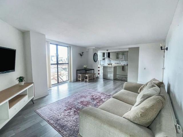 Bradford Street, Birmingham B12, 2 bed flat to rent, £1,300 pcm | PrimeLocation