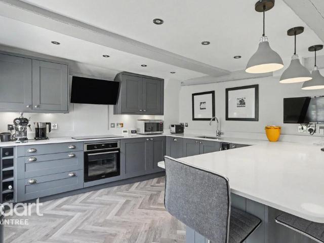 Bradford Street, Braintree 2 bed apartment to rent £1,600 pcm £369 pw