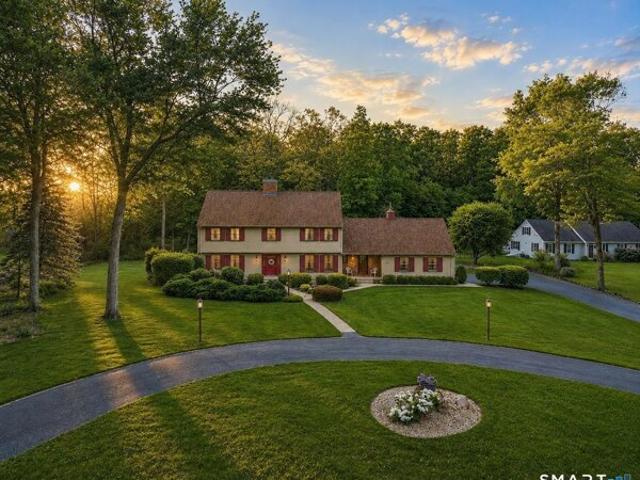 Bradfield Dr, Somers, Home For Sale