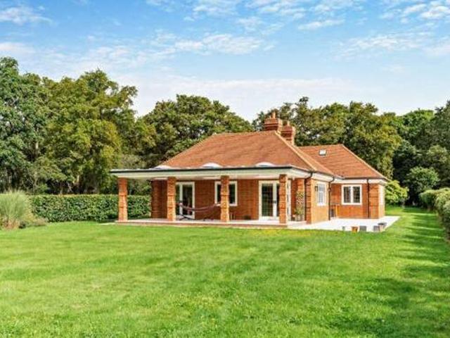 Bradfield Southend, Reading, 3 Bedroom Detached