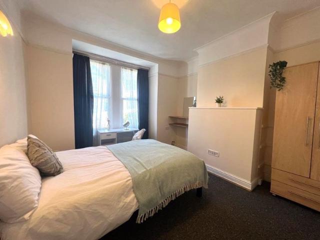 Brading Road, Brighton BN2, 6 bed terraced house to rent, £3,874 pcm | PrimeLocation
