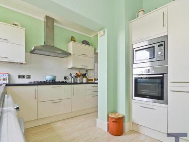 Brading, Sandown, 3 Bedroom Flat