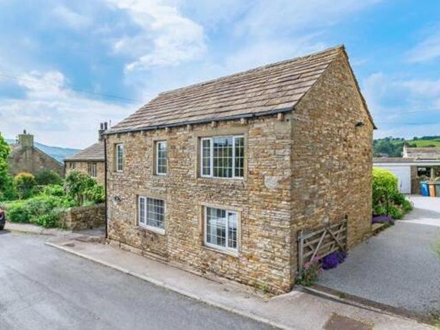 Bradley, Main Street, Keighley, 3 Bedroom Detached