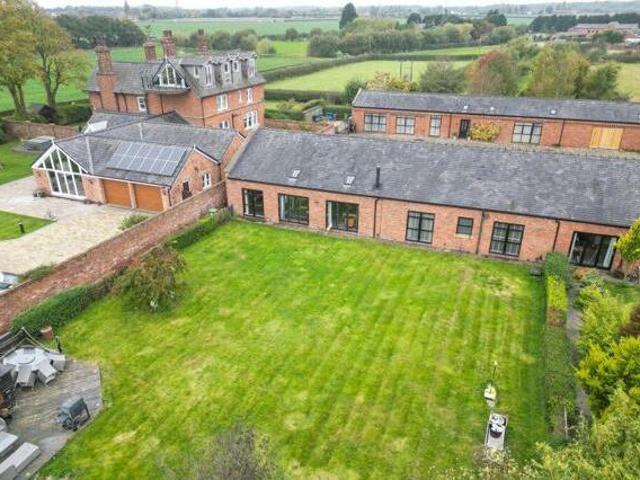 Bradley Lane, Burtonwood, 4 Bedroom Semi detached