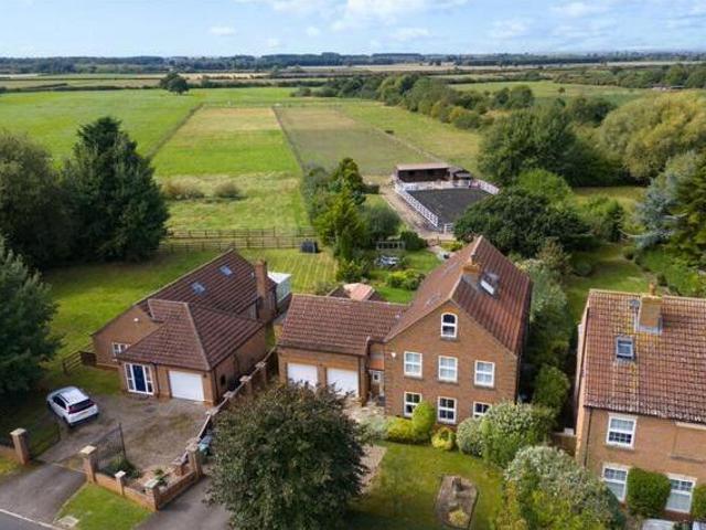 Bradley Lane, Rufforth, Equestrian Facility For