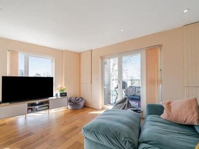 Bradley Road, Clapham, 1 Bedroom Flat