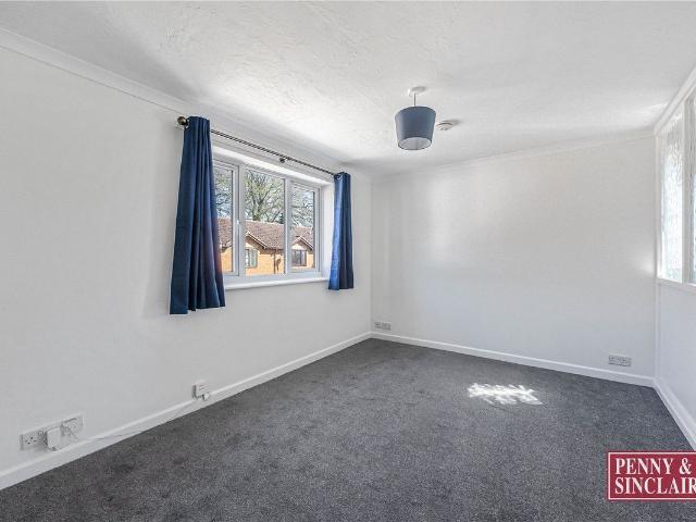 Bradley Road RG9, 1 bed maisonette to rent, £950 pcm | PrimeLocation