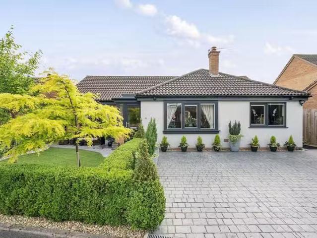 Bradley Stoke, Bristol BS32 2 bed bungalow for sale £669,000