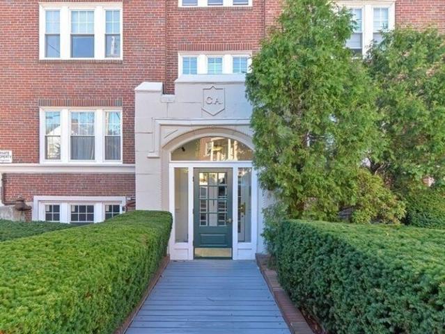 Bradlee Rd Apt,medford, Condo For Sale