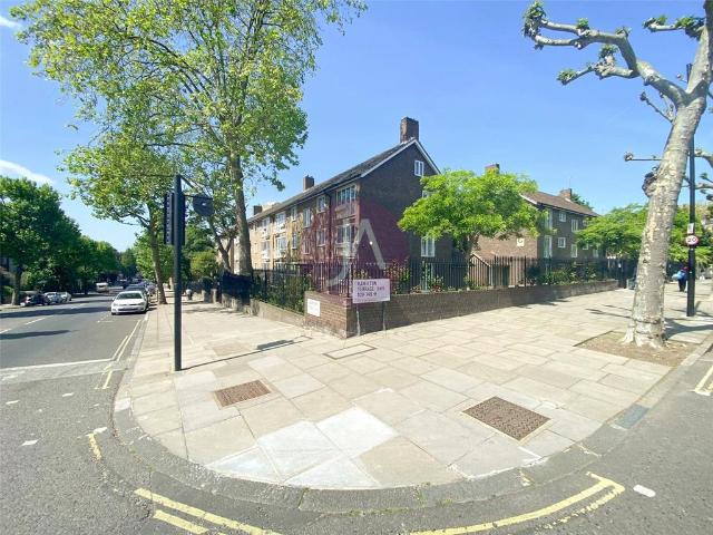 Bradman House, Abercorn Place, St. 2 bed apartment to rent £2,800 pcm £646 pw