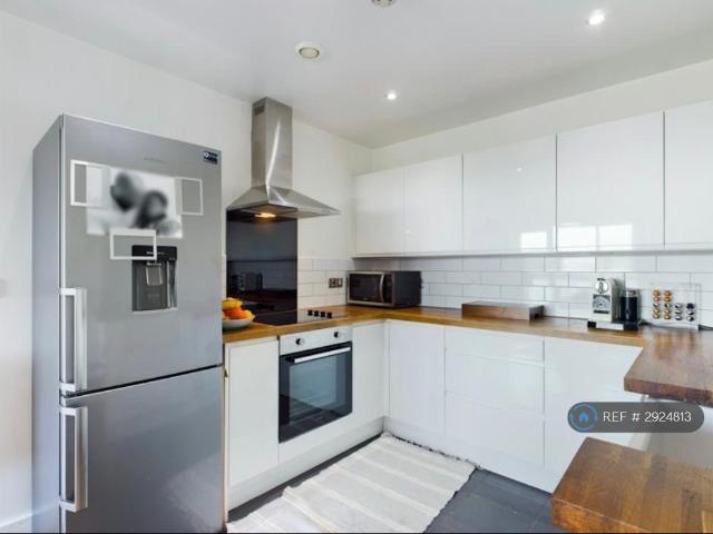 Bradshawgate, Bolton, BL1 2 bed flat to rent £1,000 pcm £231 pw