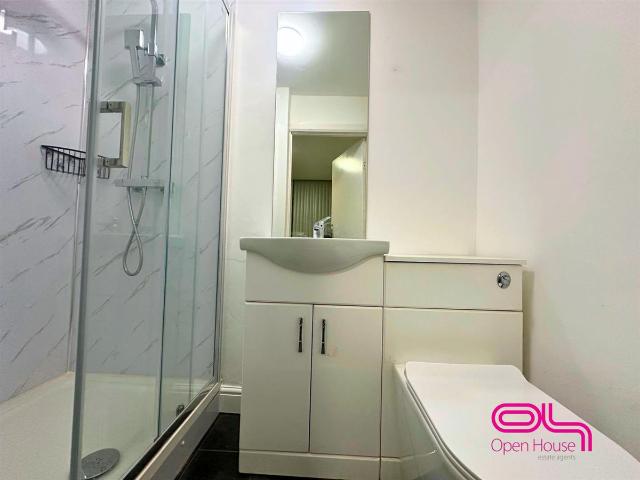 Bradshawgate, Bolton BL1, Room to rent, £675 pcm | PrimeLocation