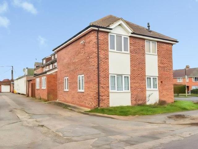 Bradstocks Way, Sutton Courtenay. 1 bed flat to rent £1,050 pcm £242 pw