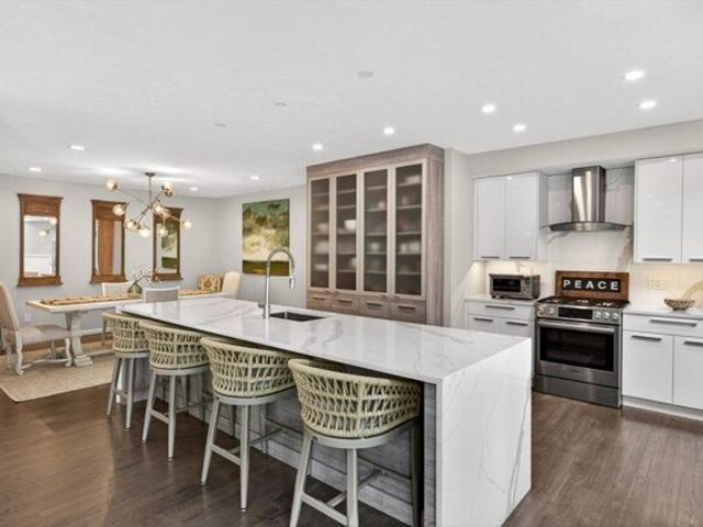 Bradstreete Xing Unit,plymouth, Condo For Sale