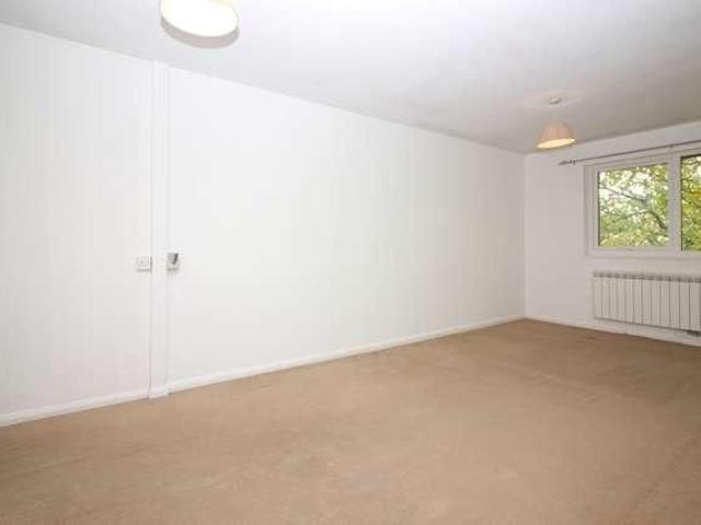 Bradwell Common Bed Maisonette Just A Short Walk Of Cmk & Station!, MK13