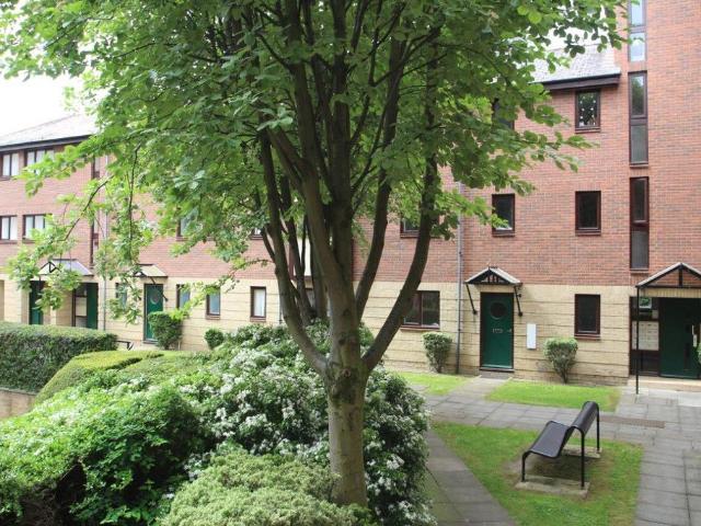 Brady & Martin Court, Newcastle upon. 2 bed apartment to rent £1,150 pcm £265 pw