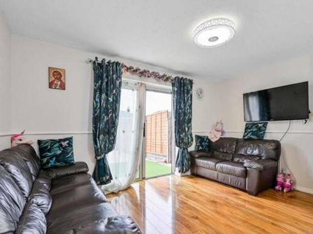 Bradymead Road, Beckton, 3 Bedroom Terraced