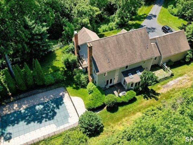 Brae Loch Way, Shelton, Home For Sale